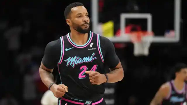 Hall of Fame Point Guard Praises Stephen Curry for All That He Does